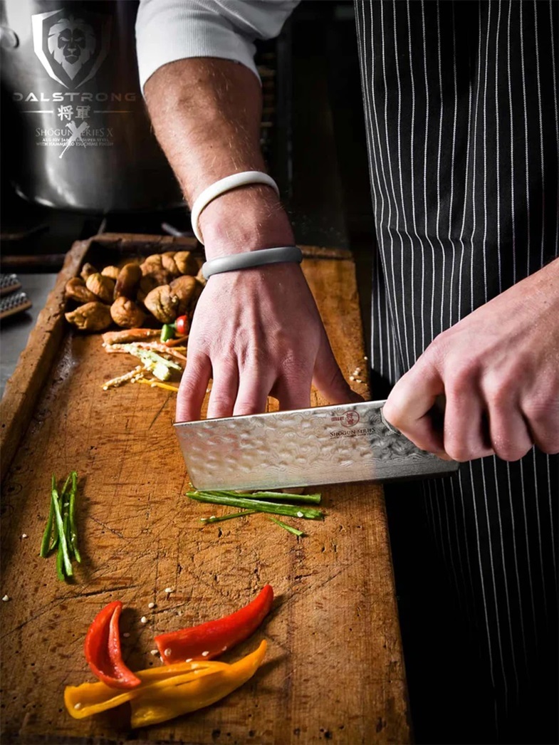 Master Your Veggie Prep: Why Every Kitchen Needs a Nakiri Knife ...